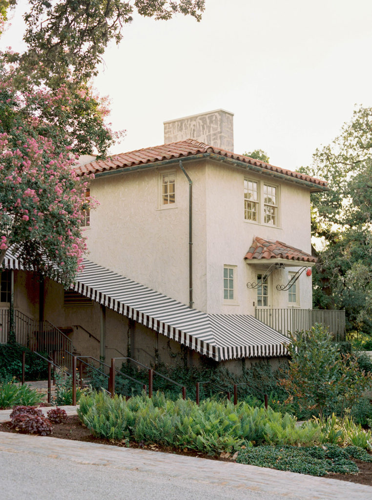Commodore Perry Estate Wedding Venue in Austin Texas • Alexa Kay Events